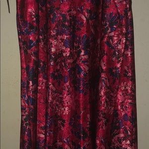 Ambrielle | Intimates & Sleepwear | Floral Negligee Slip Shimmery Soft ...